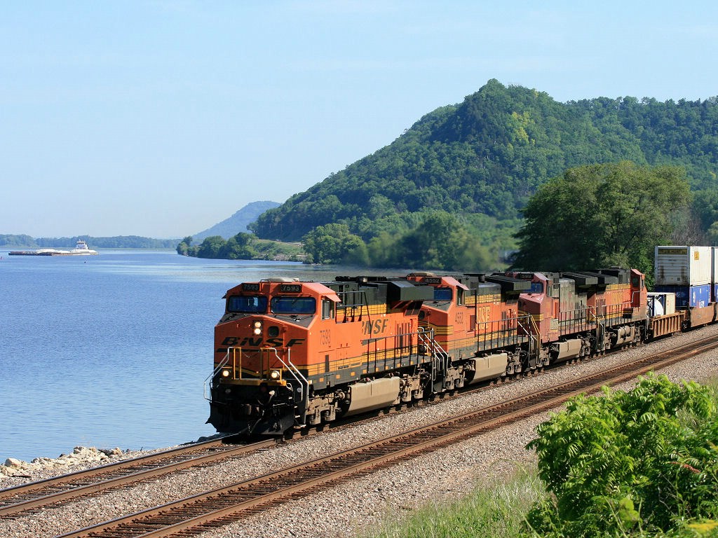 BNSF 7593